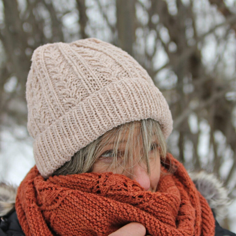 “Pina Colada” sweater by designer Thea Colman – De Rerum natura
